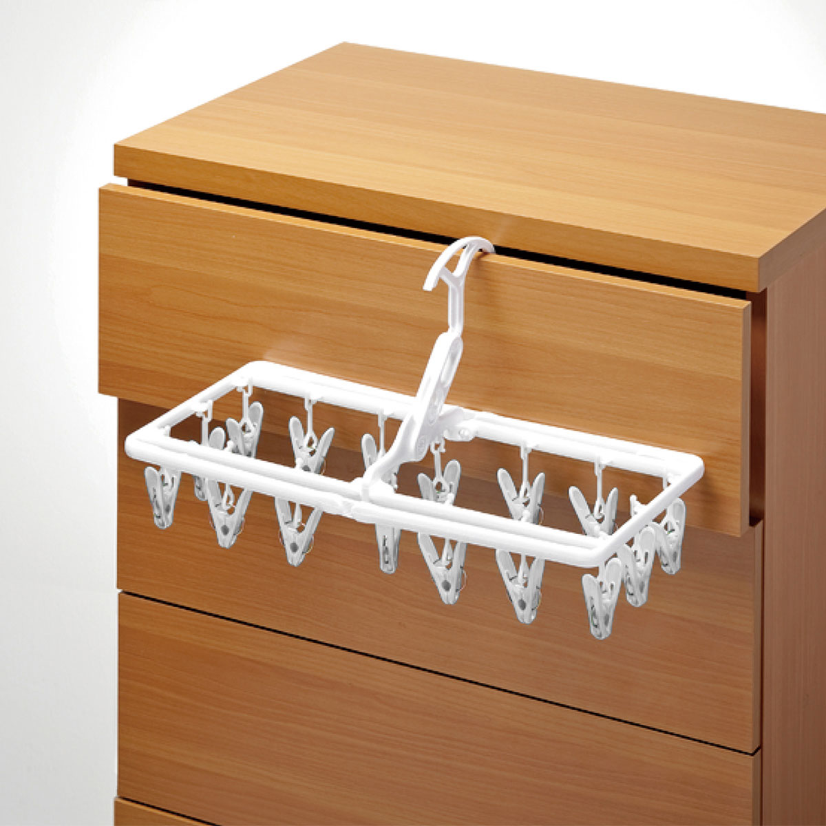 INDOOR SQUARE MINI HANGER 16P