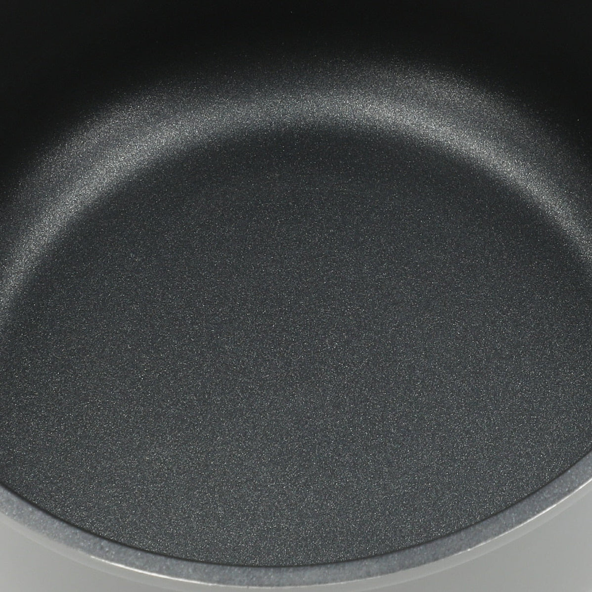 GAS ALUMINIUM POT 18CM