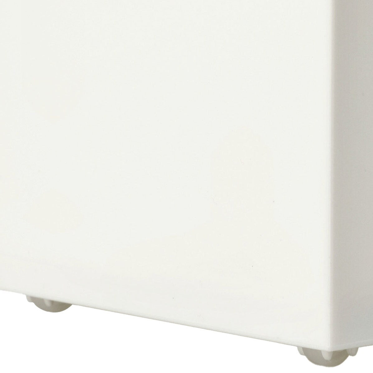 STRAGE BOX WITH CASTER CLANE WH GP19